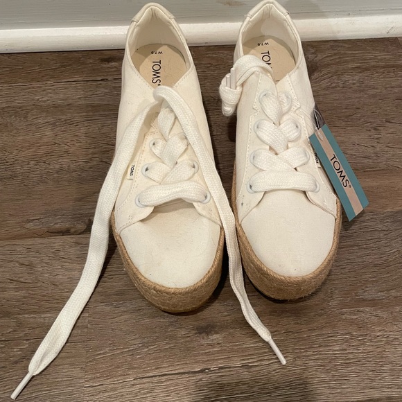 Toms | Shoes | Nwt Toms Platform Tennis Shoes | Poshmark